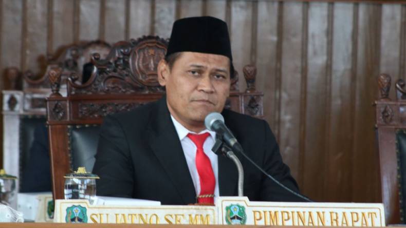 Paripurna LKPJ Bupati Magetan TA 2021, DPRD Beri Catatan pada Ekonomi ... Paripurna LKPJ Bupati Magetan TA 2021, DPRD Beri Catatan pada Ekonomi ...