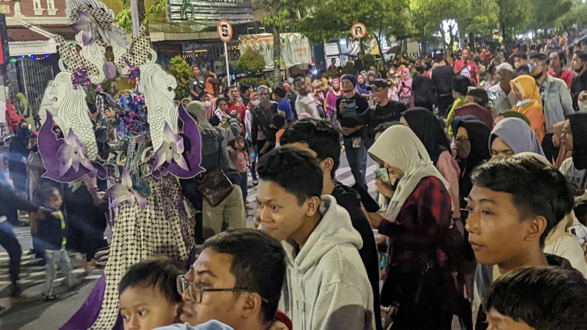 Ngawi Night Carnival 2022; Melestarikan Budaya Bangsa, Menggerakkan ...