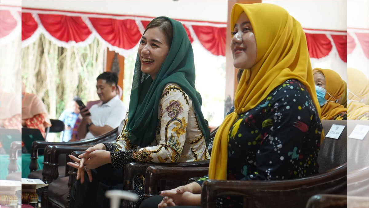 Gugah Kelesuan Ekonomi, Novita Upgrade Skill Pelaku UMKM Makanan Khas ... Gugah Kelesuan Ekonomi, Novita Upgrade Skill Pelaku UMKM Makanan Khas ...