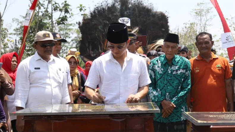 Pembangunan Rampung, Mas Ipin Resmikan Jembatan Bhinneka Tunggal Ika ... Pembangunan Rampung, Mas Ipin Resmikan Jembatan Bhinneka Tunggal Ika ...