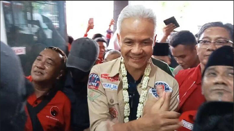 Disambut Gempita Ribuan Massa Pendukung, Ganjar Pranowo Diteriaki ... Disambut Gempita Ribuan Massa Pendukung, Ganjar Pranowo Diteriaki ...