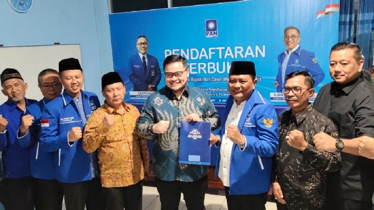 Pilbup Kediri, Jajaran Pengurus DPC PDI Perjuangan Antar Mas Dhito ...
